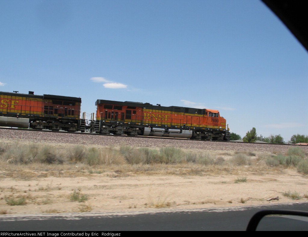 BNSF 7690